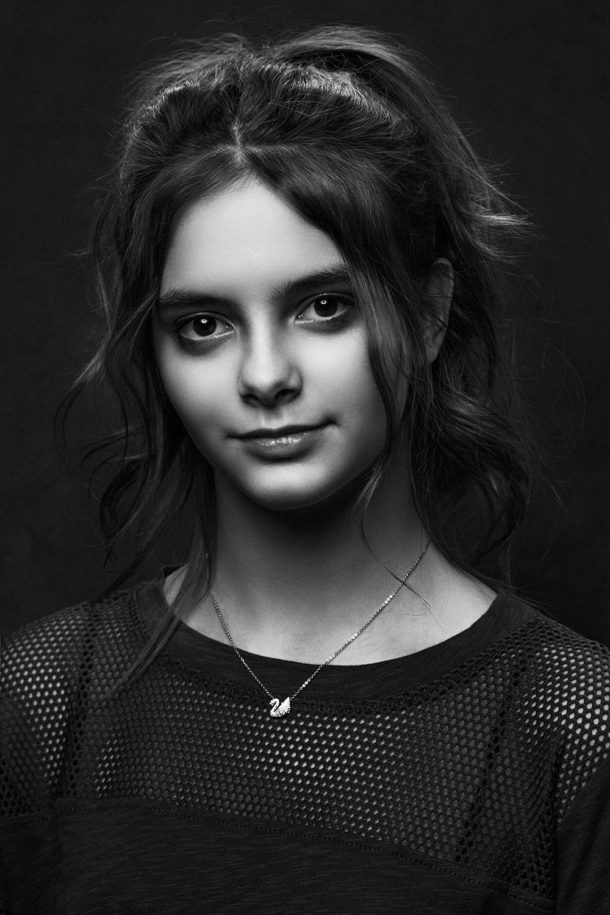 Black and White Portrait Photography [Ultimate Guide] | Bidun Art